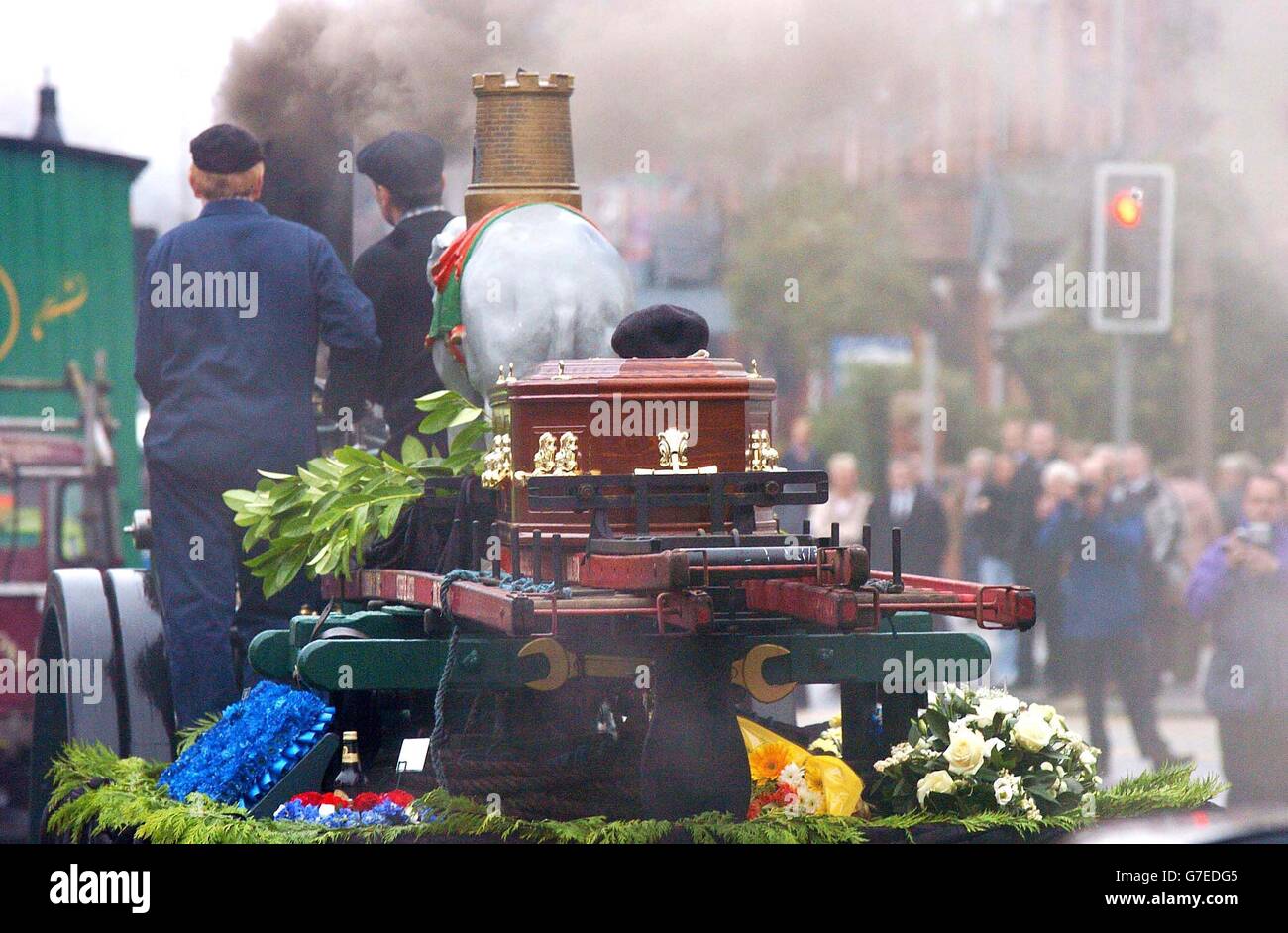 Fred Dibnah funeral Stock Photo - Alamy