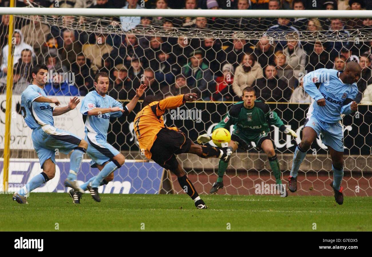 Wolverhampton winger winger Shaun Newton(centre) shaves Coventrys post ...