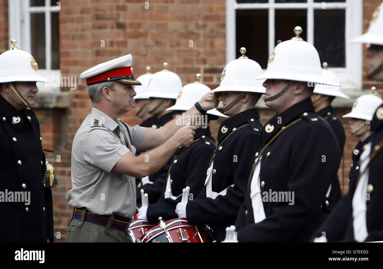 The royal marines band service hi-res stock photography and images - Alamy