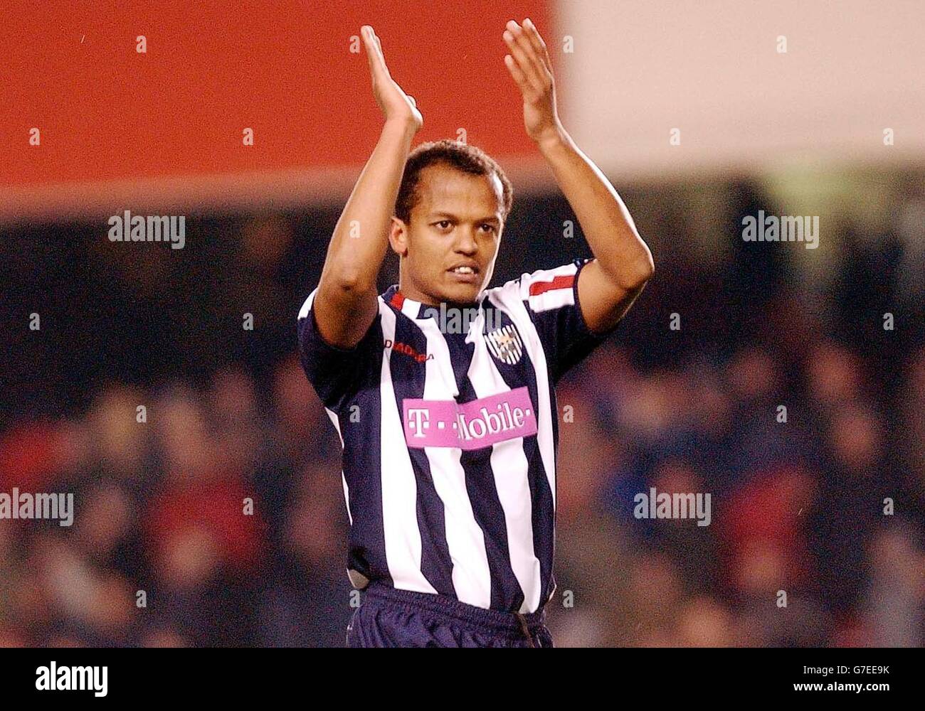 Sport football celebrating robbie earnshaw hi-res stock photography and ...