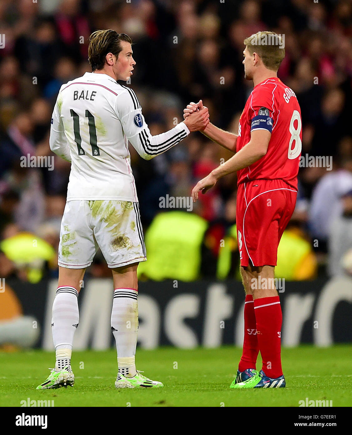 Gareth Bale And Cristiano Ronaldo Shaking Hands