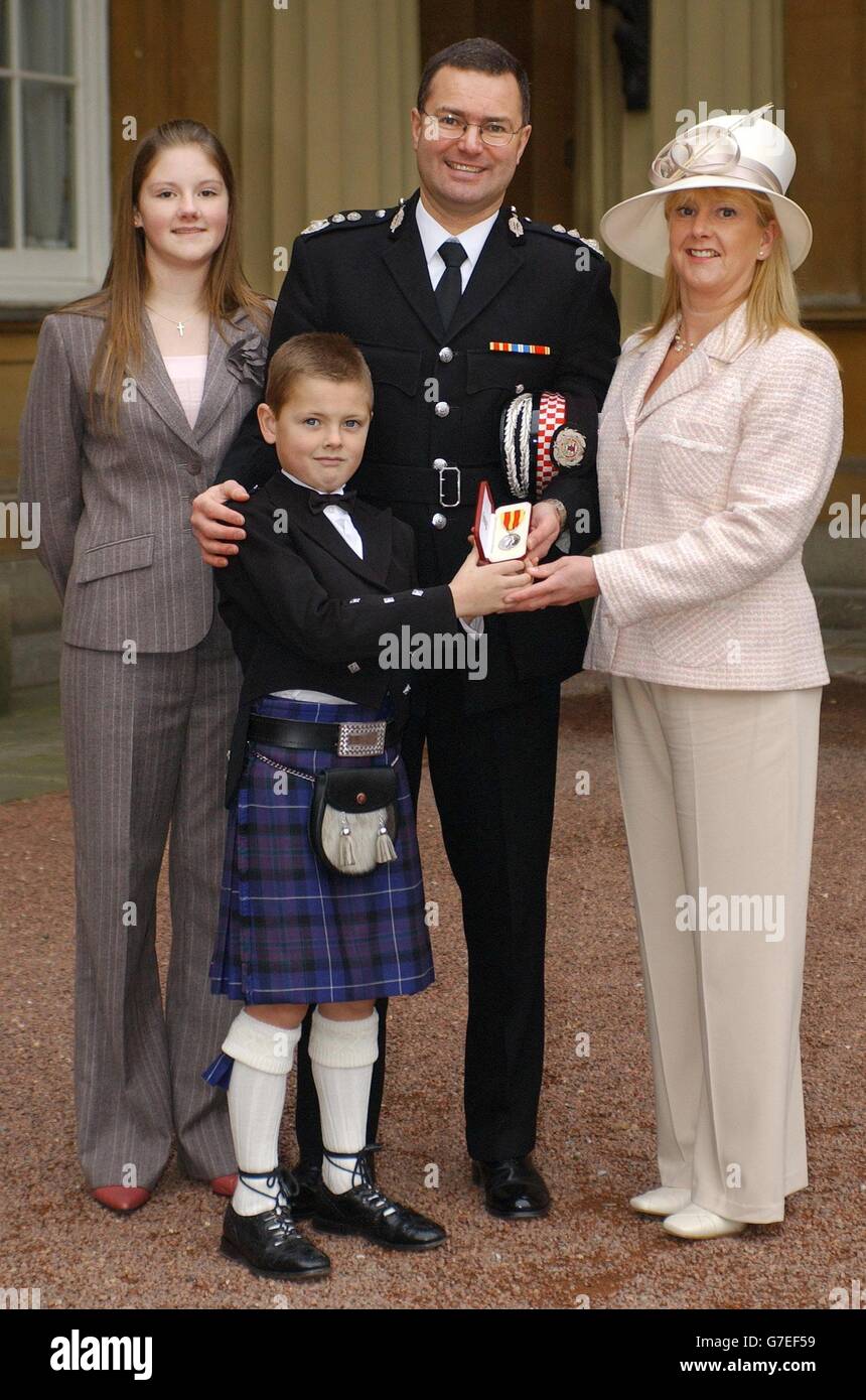 Stephen hunter hi-res stock photography and images - Alamy