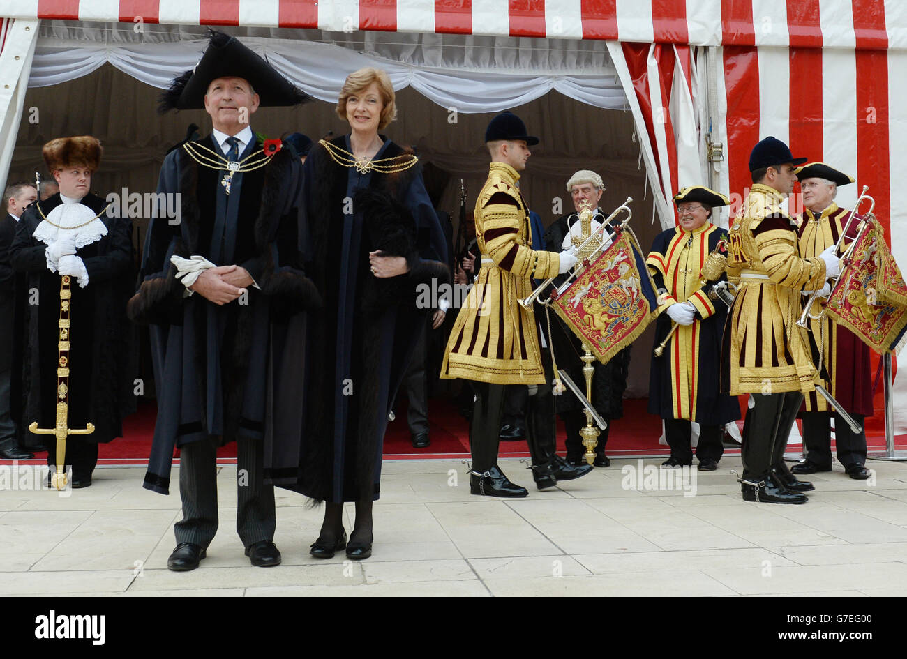 Lord mayor of london silent ceremony hi-res stock photography and ...