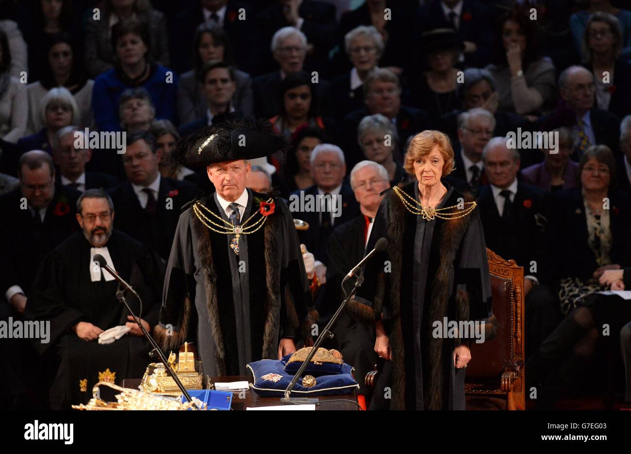 The newly appointed Lord Mayor of London, Alan Yarrow becomes the 687th ...