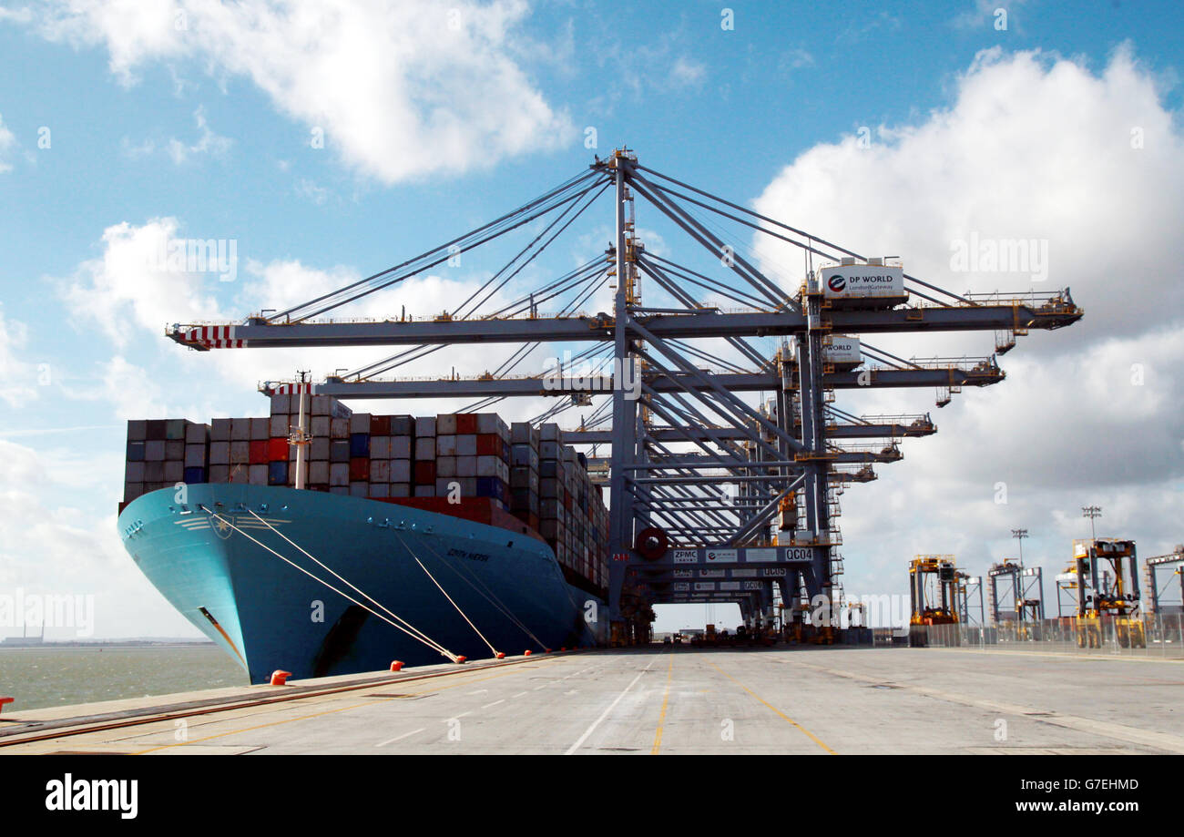 Edith Maersk at DP World London Gateway Stock Photo - Alamy