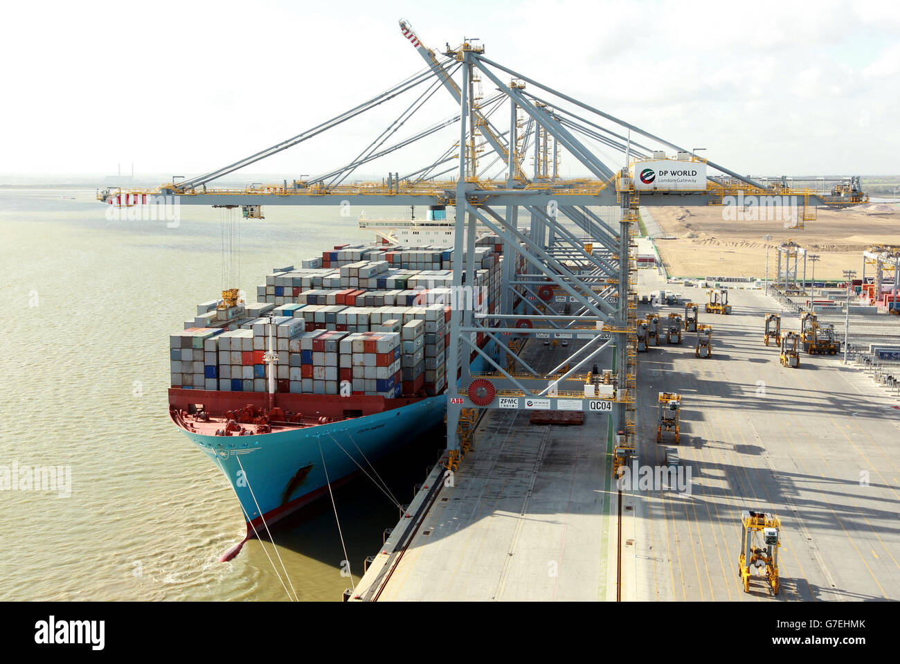 Edith Maersk at DP World London Gateway Stock Photo - Alamy
