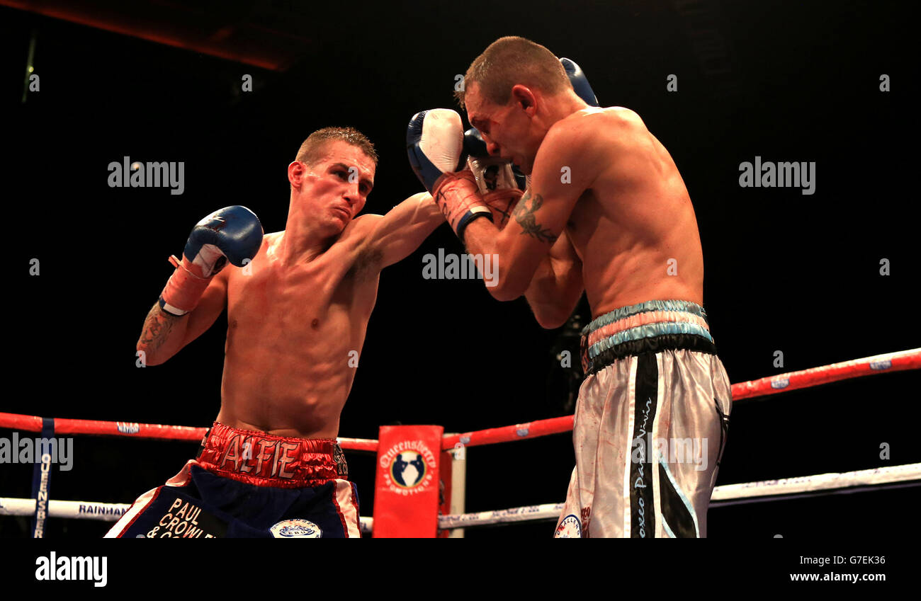 Boxing - Liverpool Echo Arena Stock Photo - Alamy