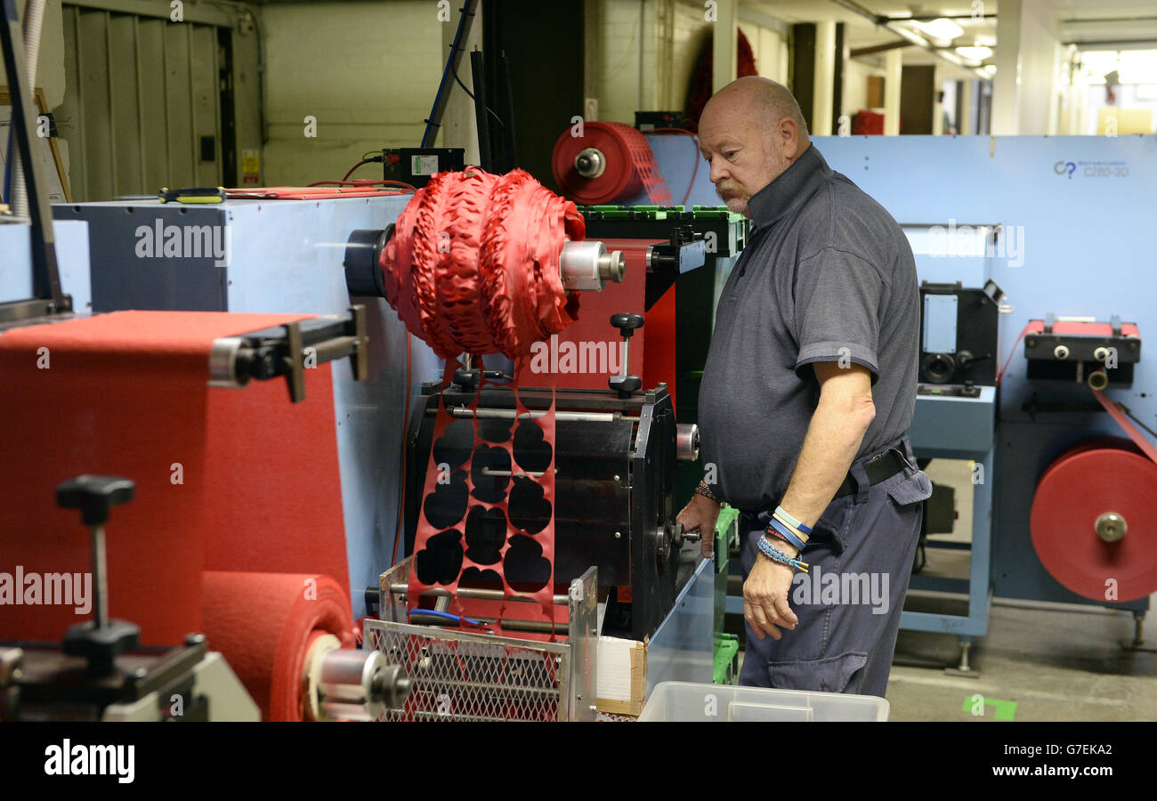 The Poppy Factory - Surrey. Poppy Appeal Stock Photo - Alamy