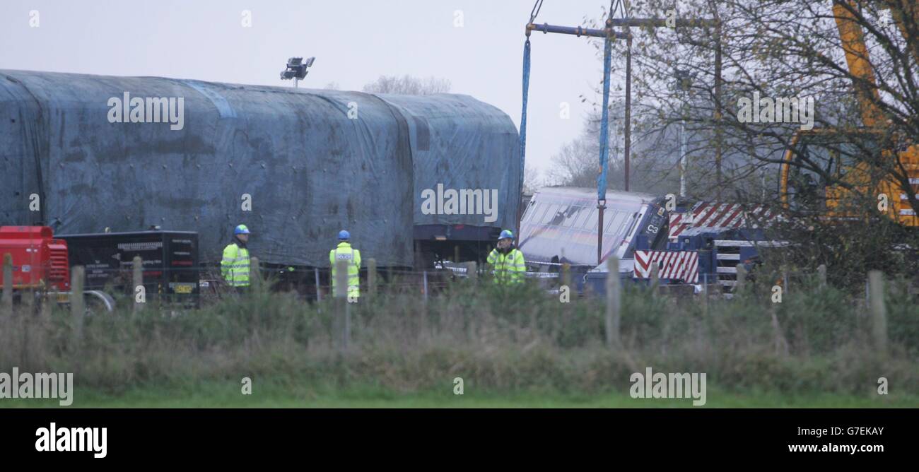 Low loader lorry hi-res stock photography and images - Alamy