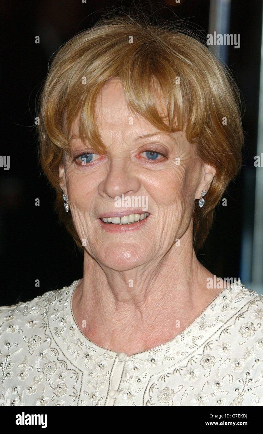 Dame Maggie Smith Ladies In Lavender Stock Photo - Alamy