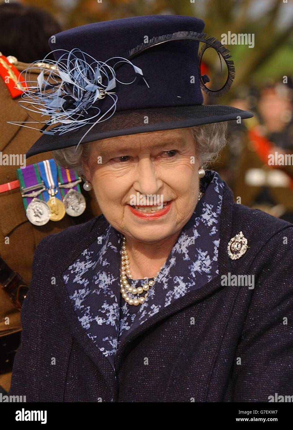 Queen Elizabeth Argyll and Sutherland Highlanders Stock Photo - Alamy