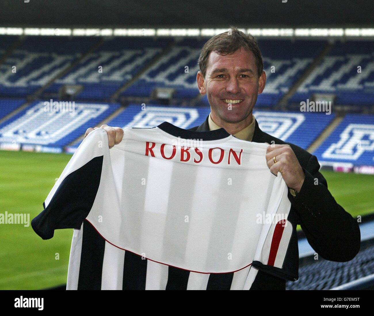 Bryan robson is unveiled wba hi-res stock photography and images - Alamy