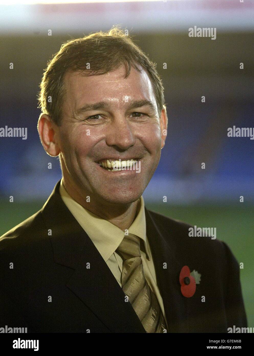 Bryan robson is unveiled wba hi-res stock photography and images - Alamy