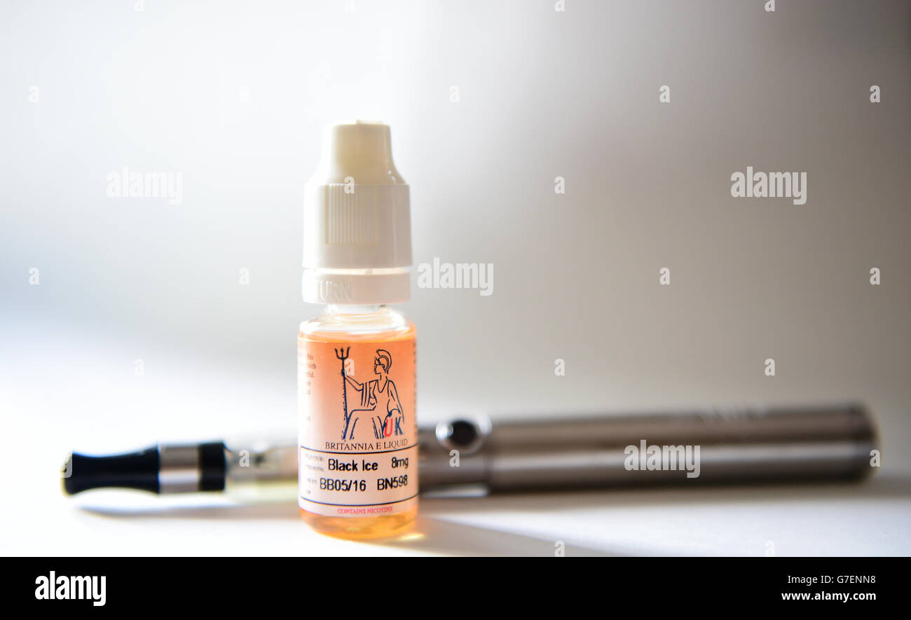 News fire ecigarettes hi-res stock photography and images - Alamy