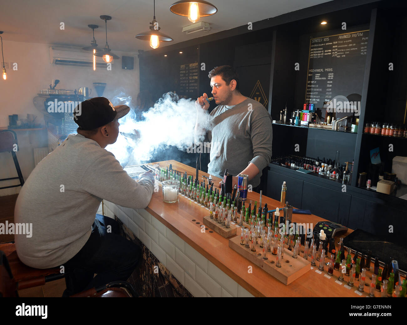 News fire ecigarettes hi-res stock photography and images - Alamy