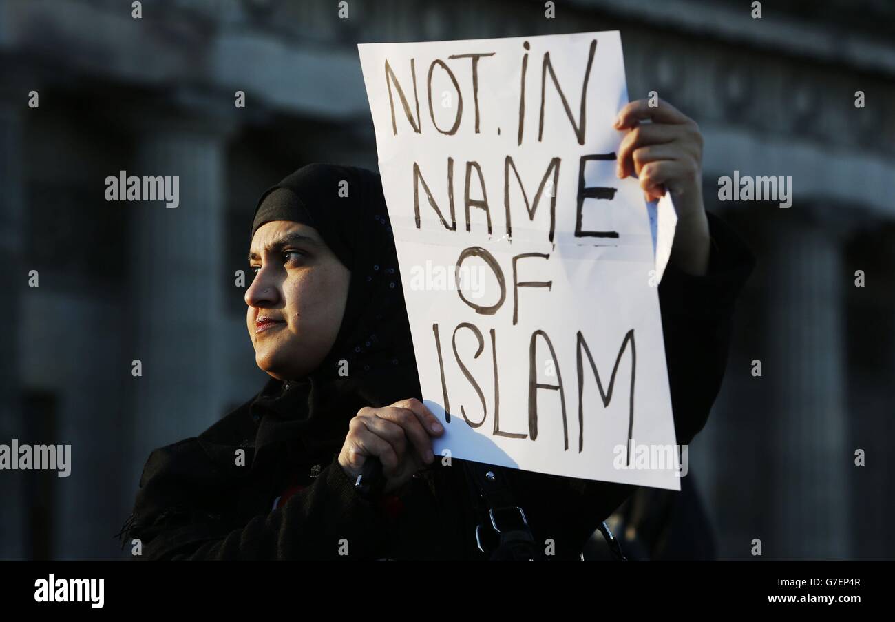 Isis protest in Edinburgh Stock Photo - Alamy