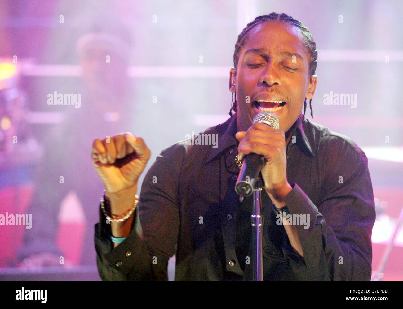 Singer Lemar during his guest appearance on MTV's TRL - Total Request ...
