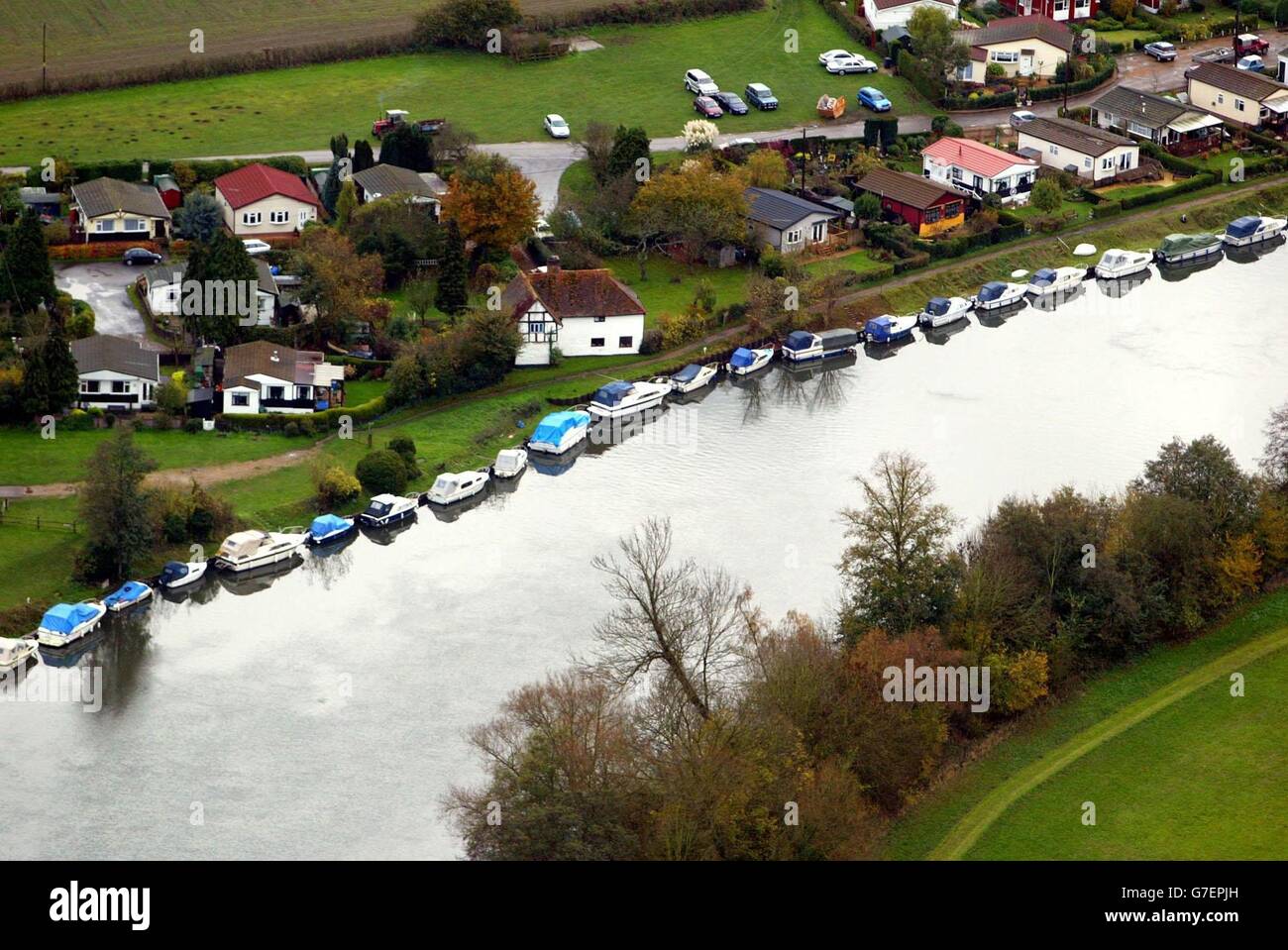 Henley river aerial hi-res stock photography and images - Alamy