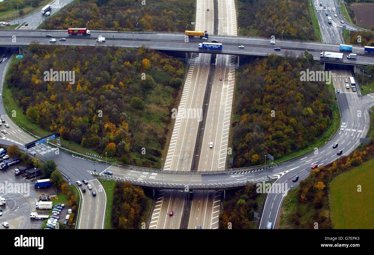 An aerial view of the M25 at South Mimms services. An aerial view of ...