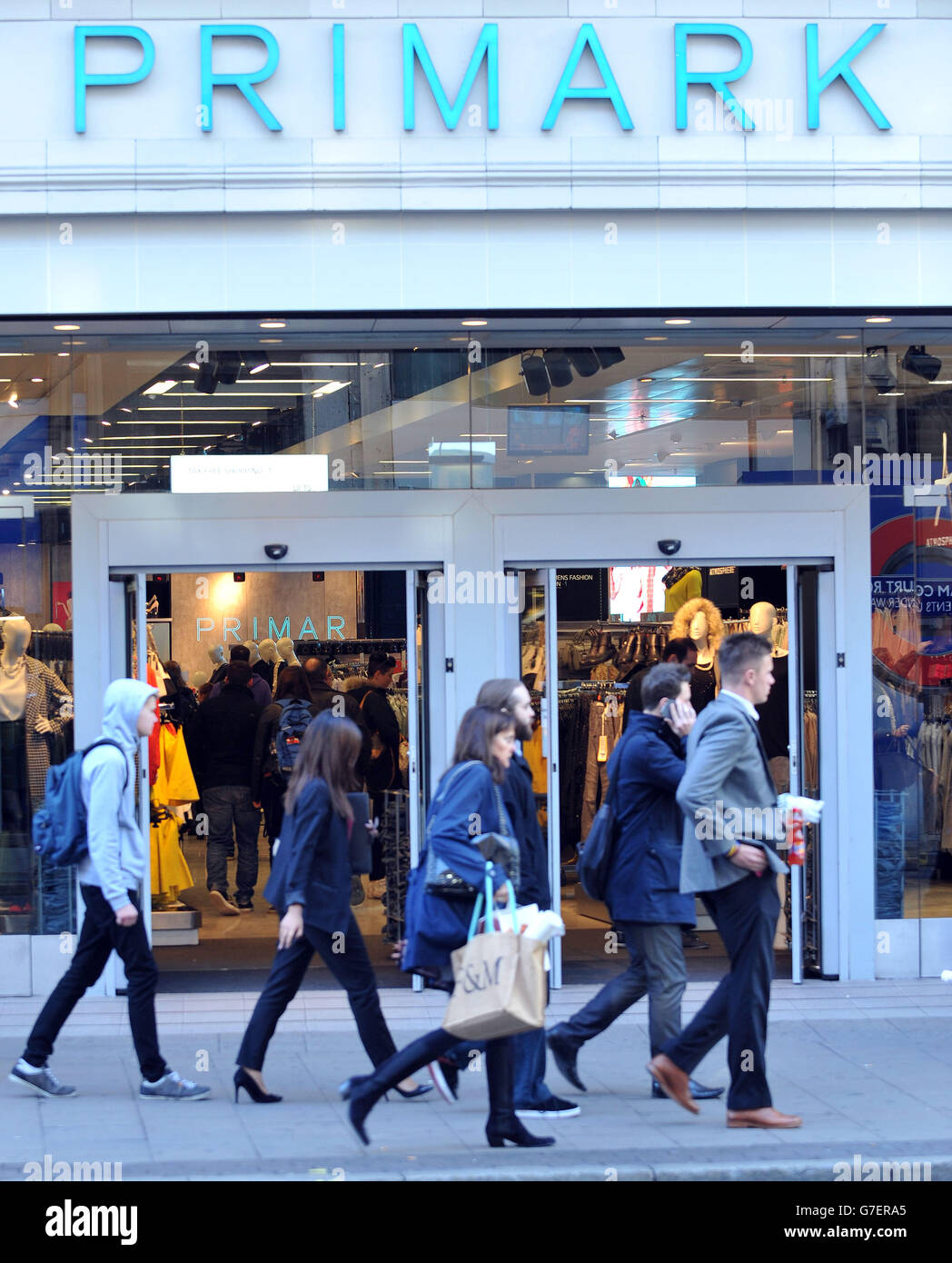 News city primark hi-res stock photography and images - Alamy