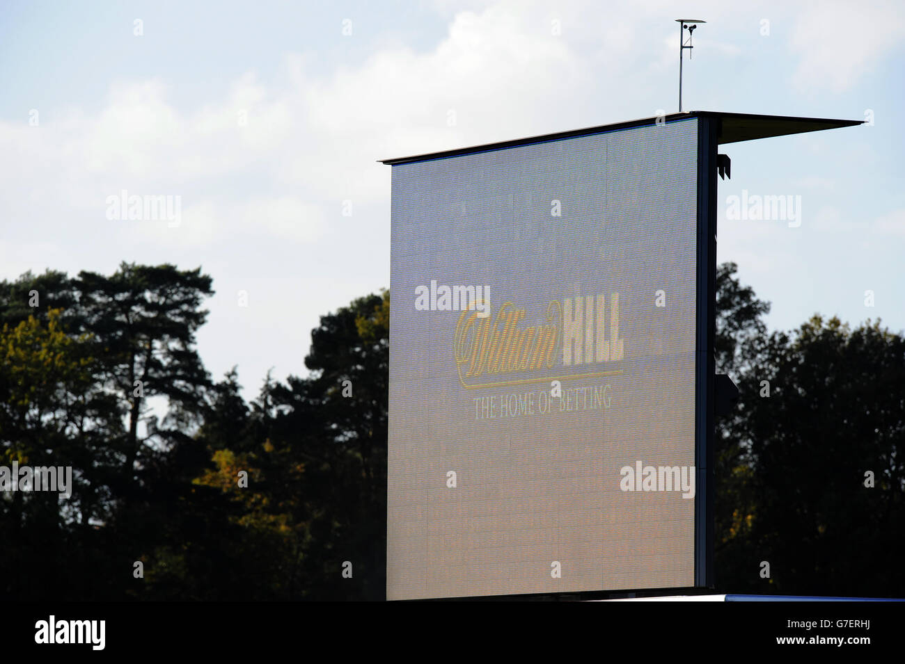 William hill branding on the giant screen at ascot racecourse hi-res ...