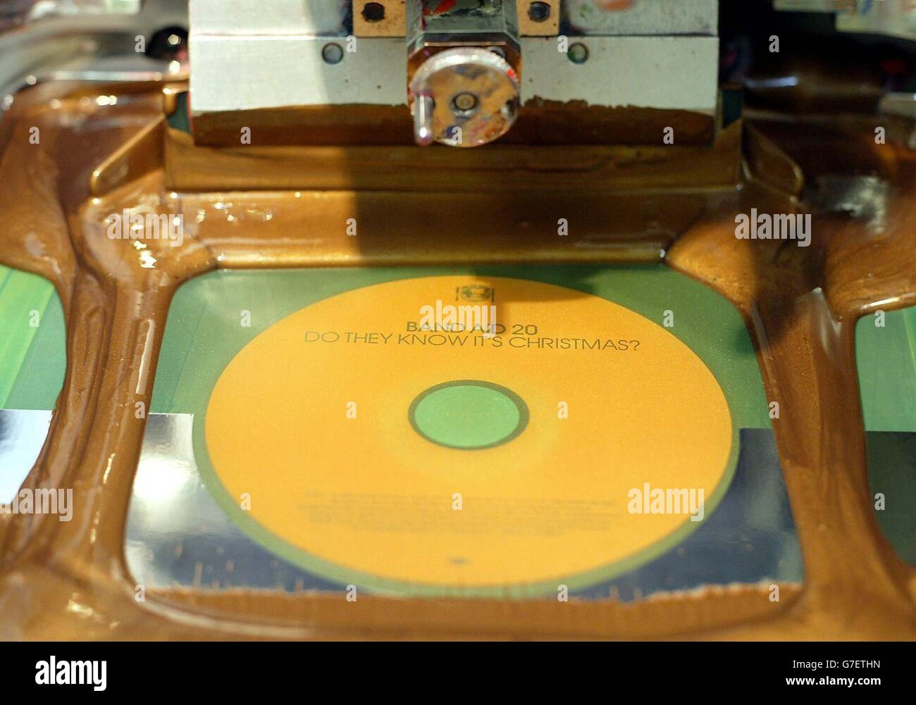 Band aid 2004 hi-res stock photography and images - Alamy