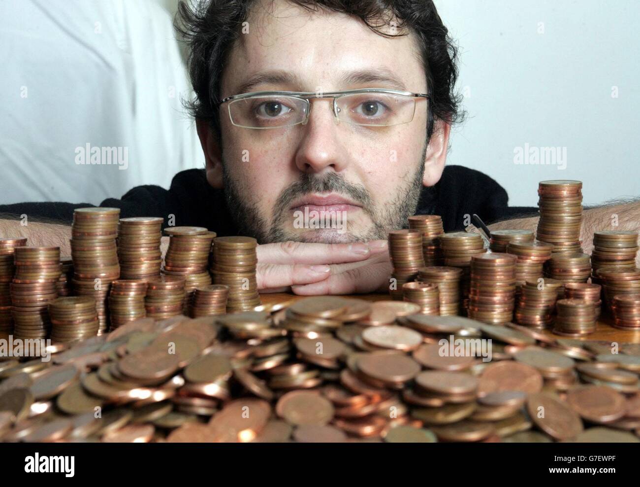 Copper coins hi-res stock photography and images - Alamy