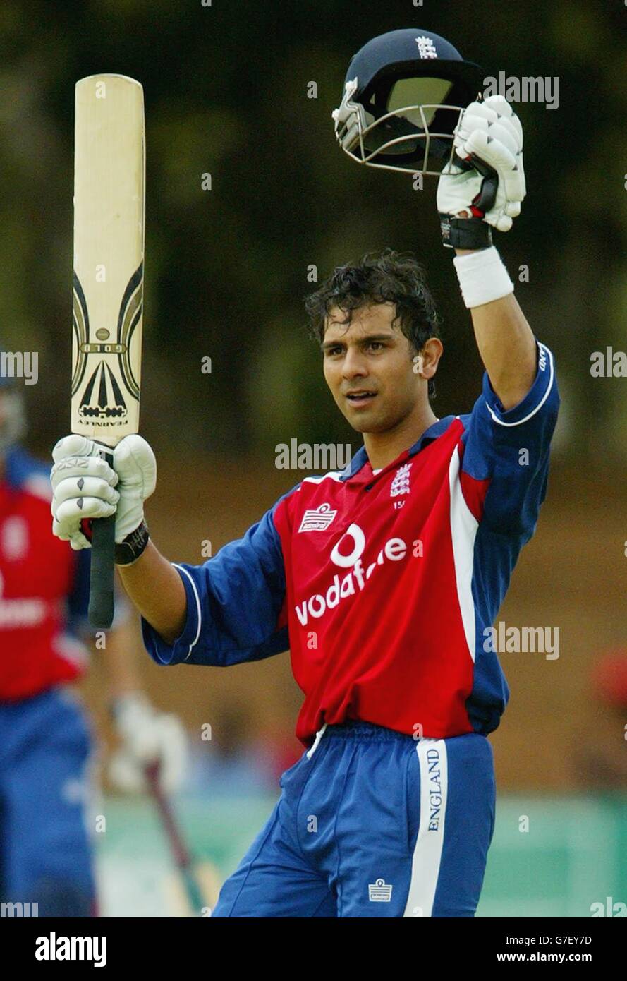 Sport cricket celebrating arm raised 1 2 half length vikram solanki hi ...