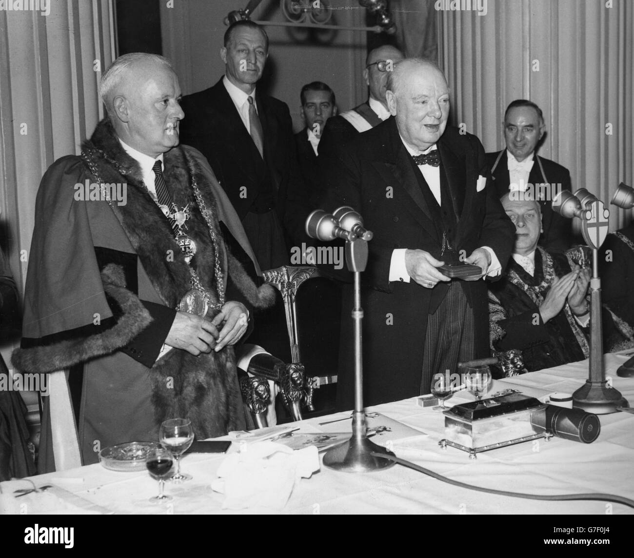 Politics - Sir Winston Churchill - Mansion House, London Stock Photo ...