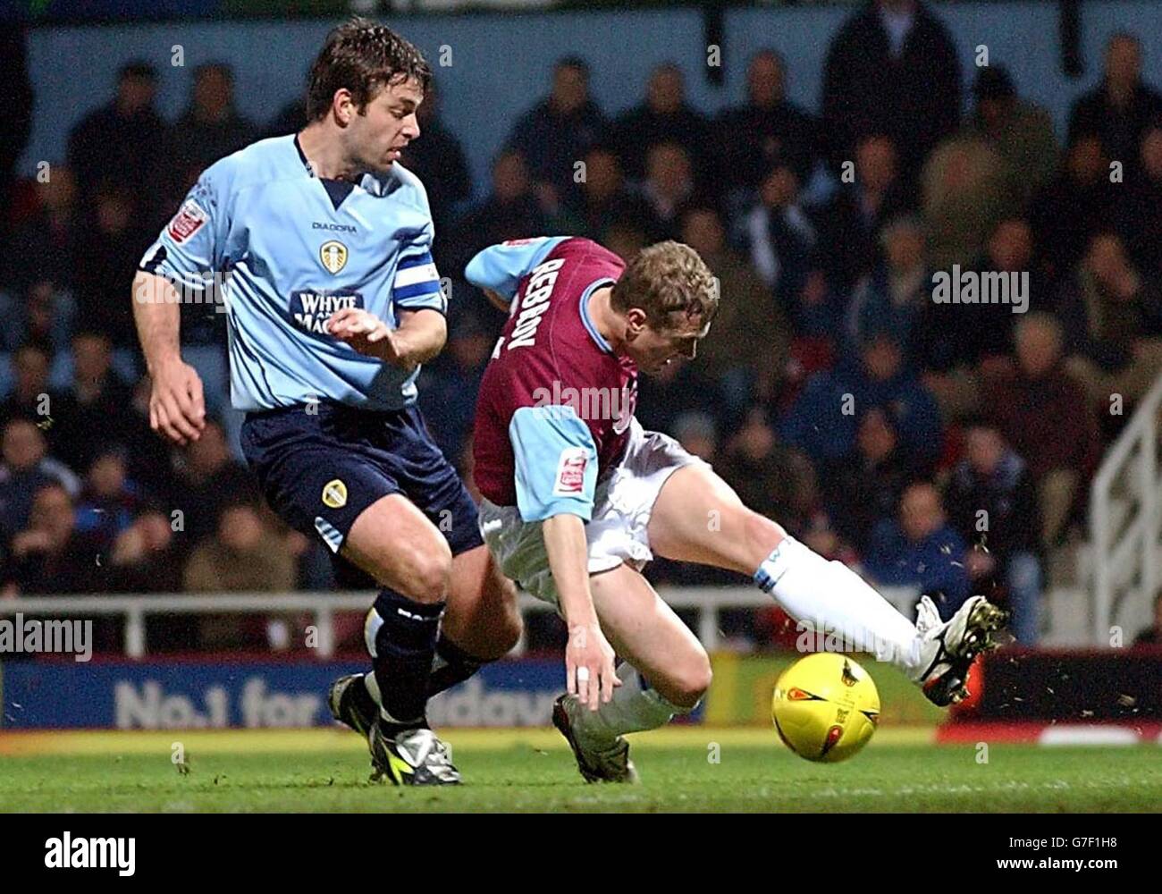 Leeds united paul butler hi-res stock photography and images - Alamy