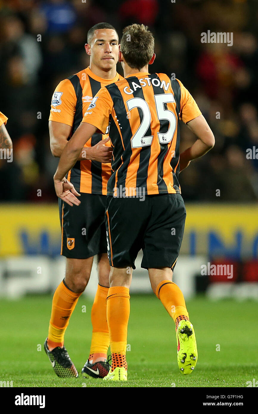 Hull City's Jake Livermore (left) celebrates scoring their first goal ...