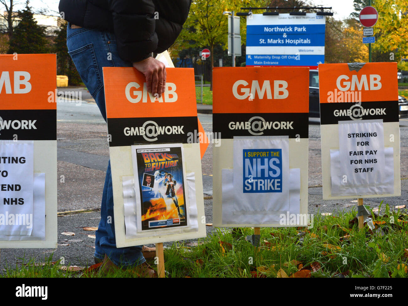 Health workers strike Stock Photo - Alamy