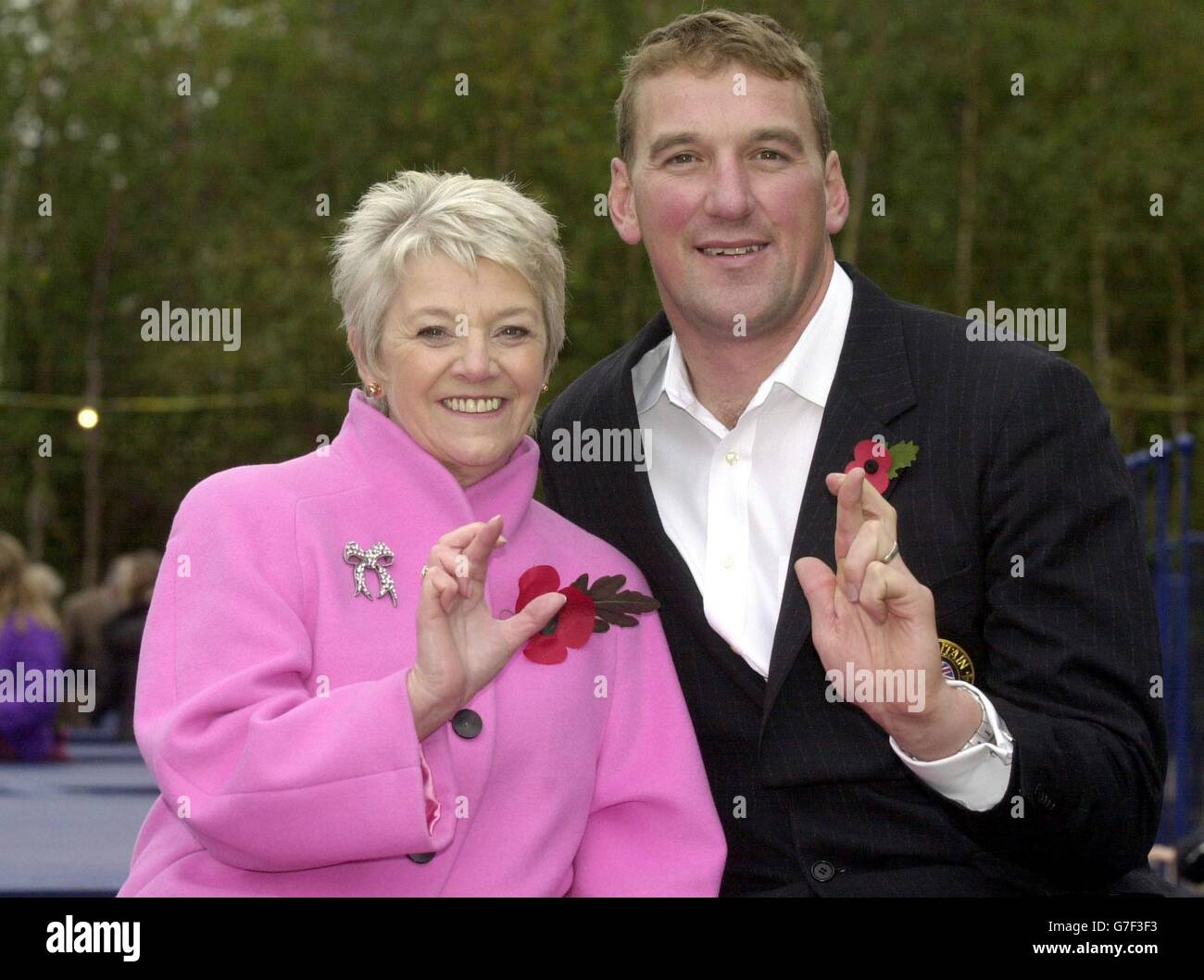 Olympic rower Matthew Pinsent and Camelot Chairman Dianne Thompson ...