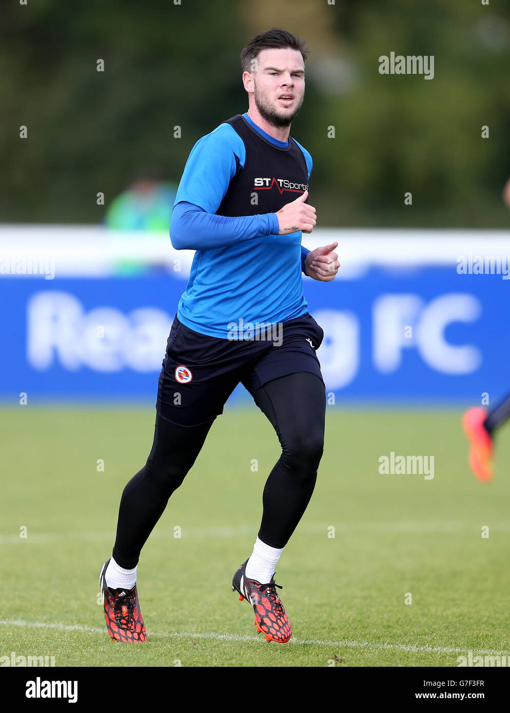 Soccer sky bet championship reading blackpool reading training hogwood ...