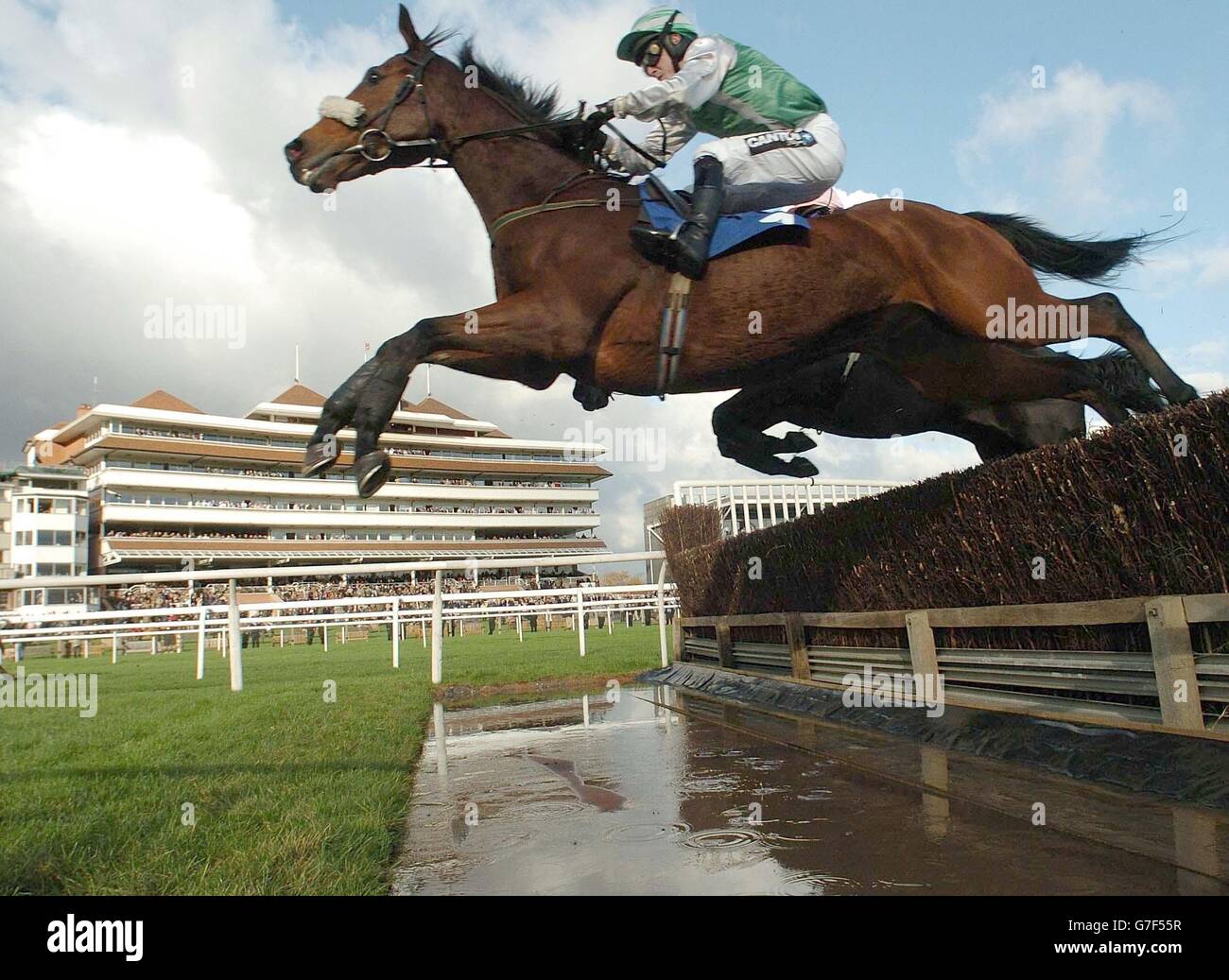 Peter beckett hi-res stock photography and images - Alamy