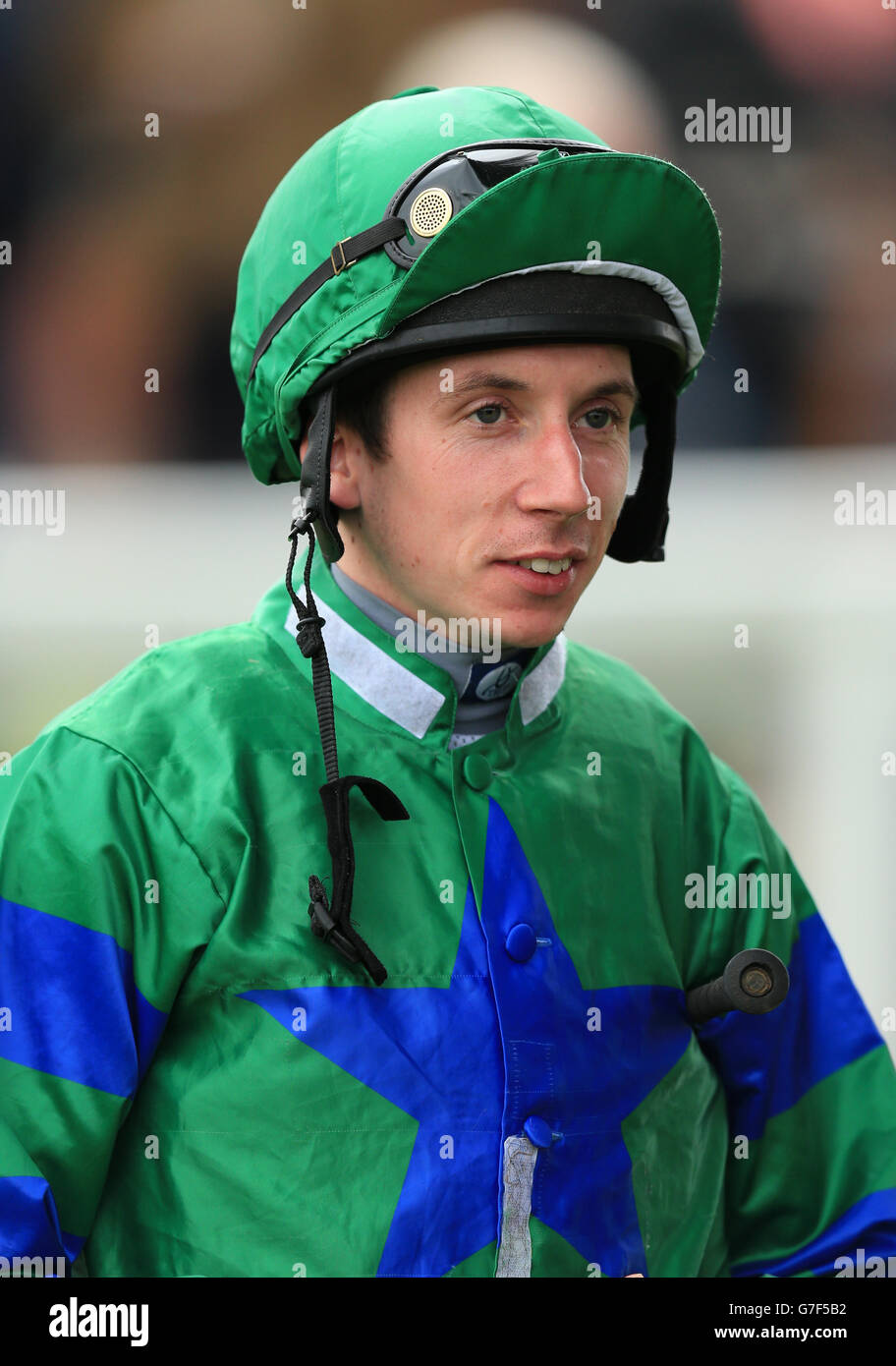 Jockey james sullivan at leicester racecourse hi-res stock photography ...