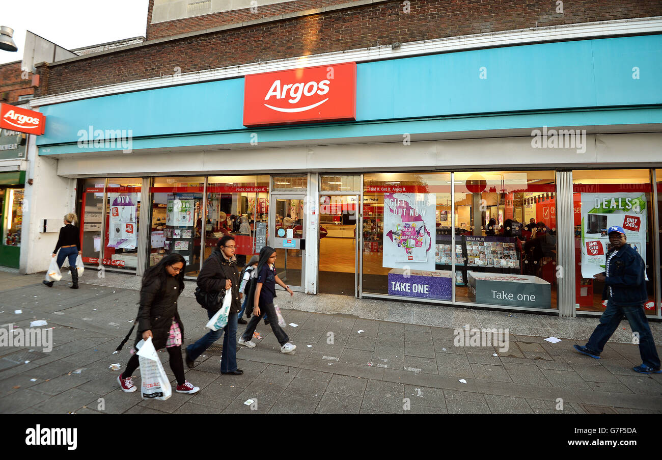 The main entrance for one of the older style Argos store, on the high ...