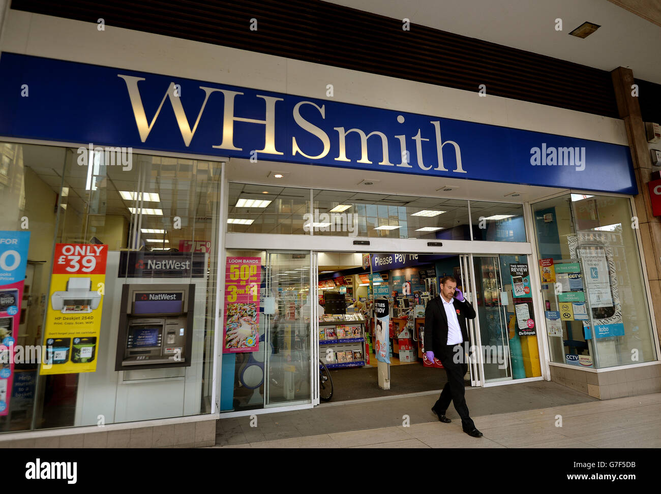 W h smith store hi-res stock photography and images - Alamy