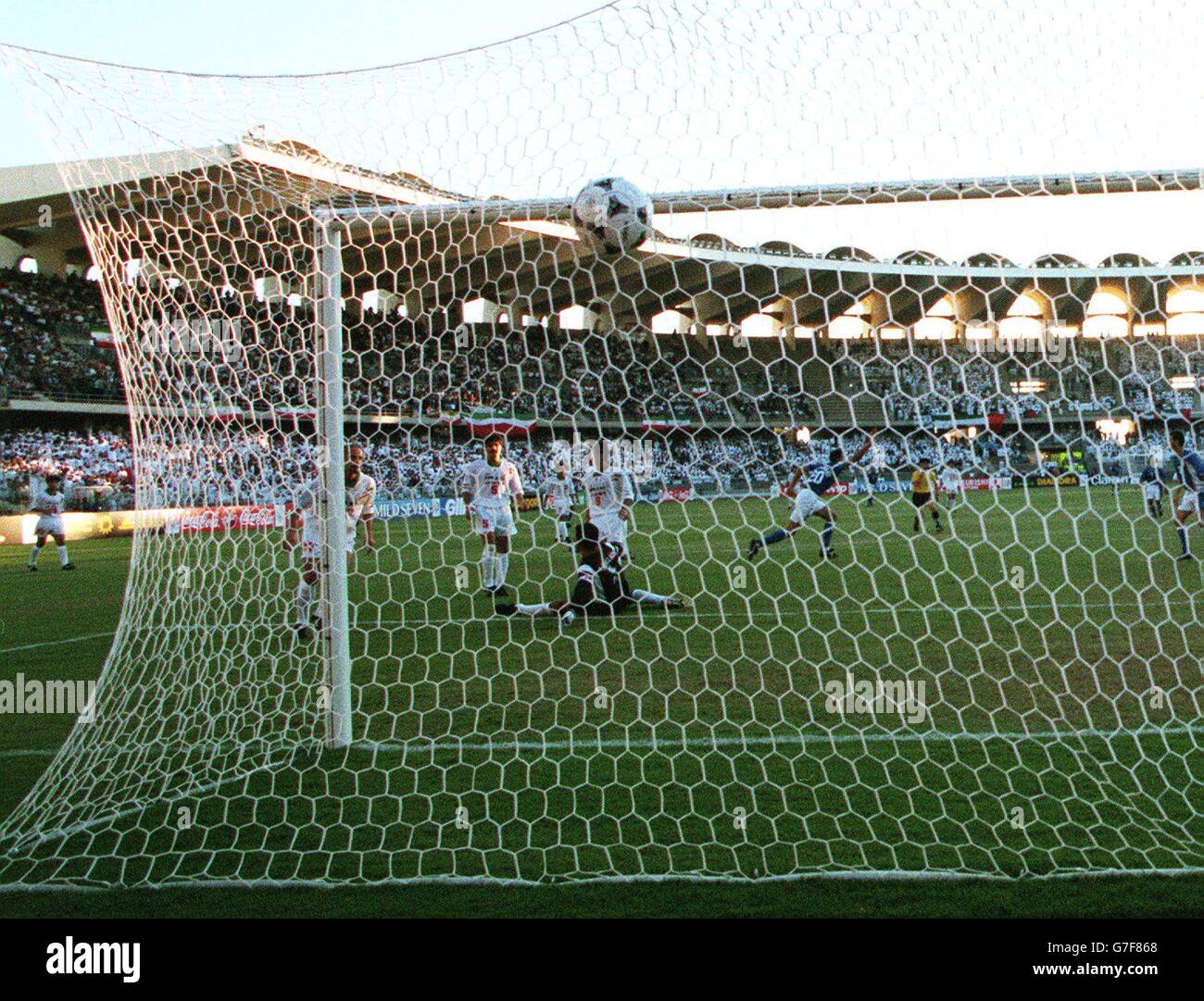 Iran v kuwait hi-res stock photography and images - Alamy
