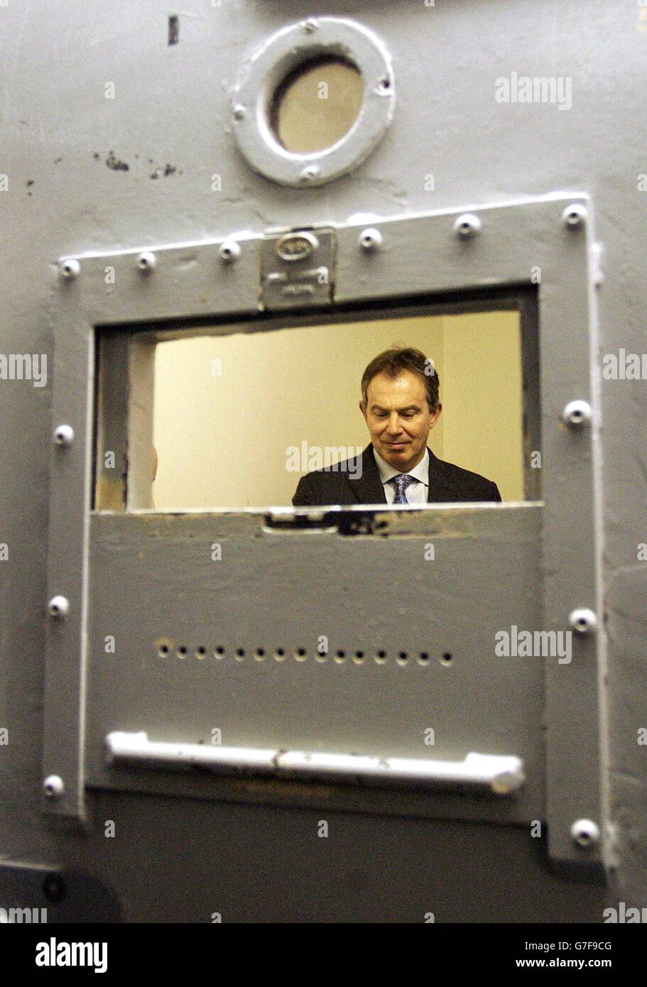 Tony Blair - Slough Police Station Stock Photo - Alamy