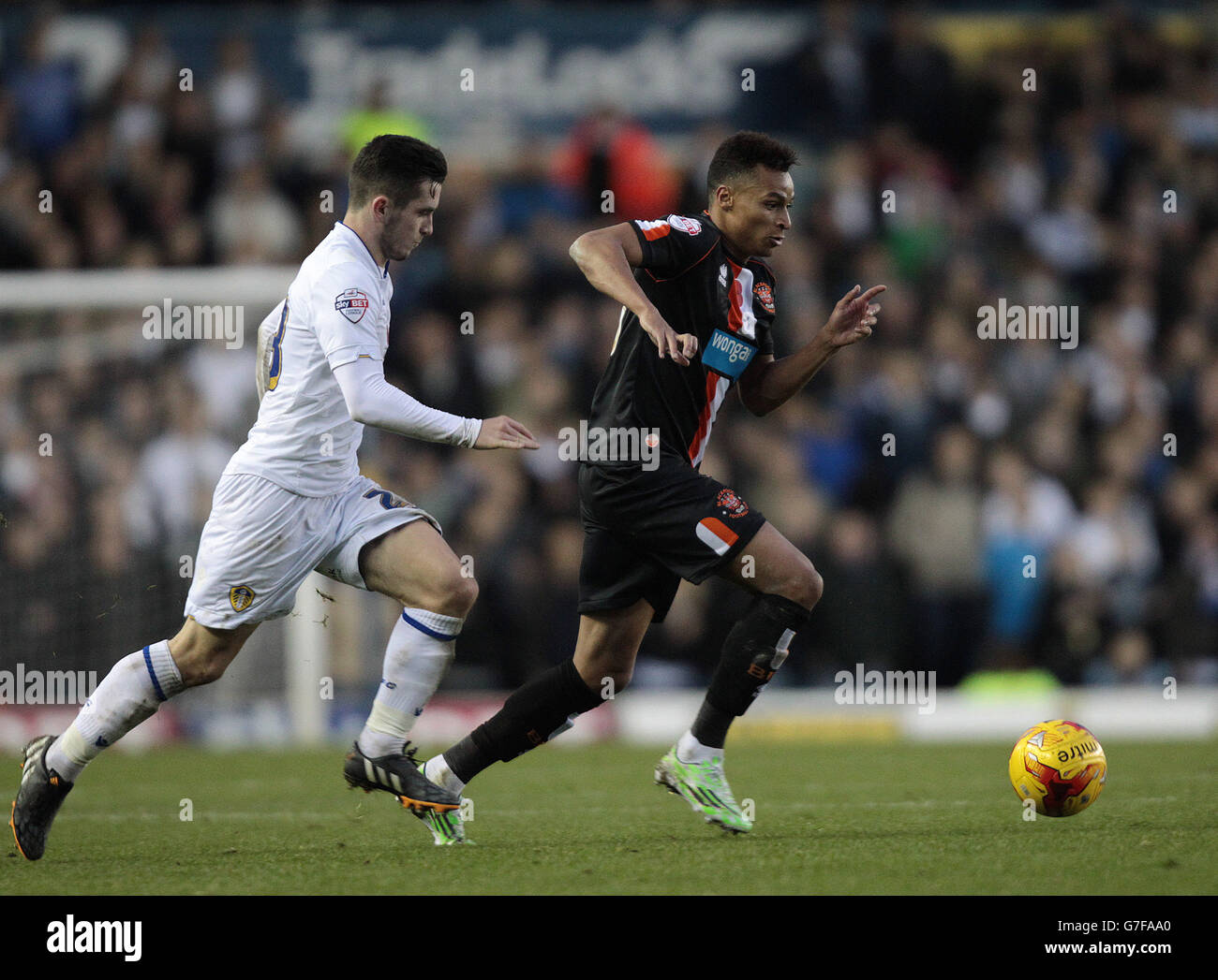 Leeds United's Lewis Cook and Blackpool's Jacob Murphy Stock Photo - Alamy