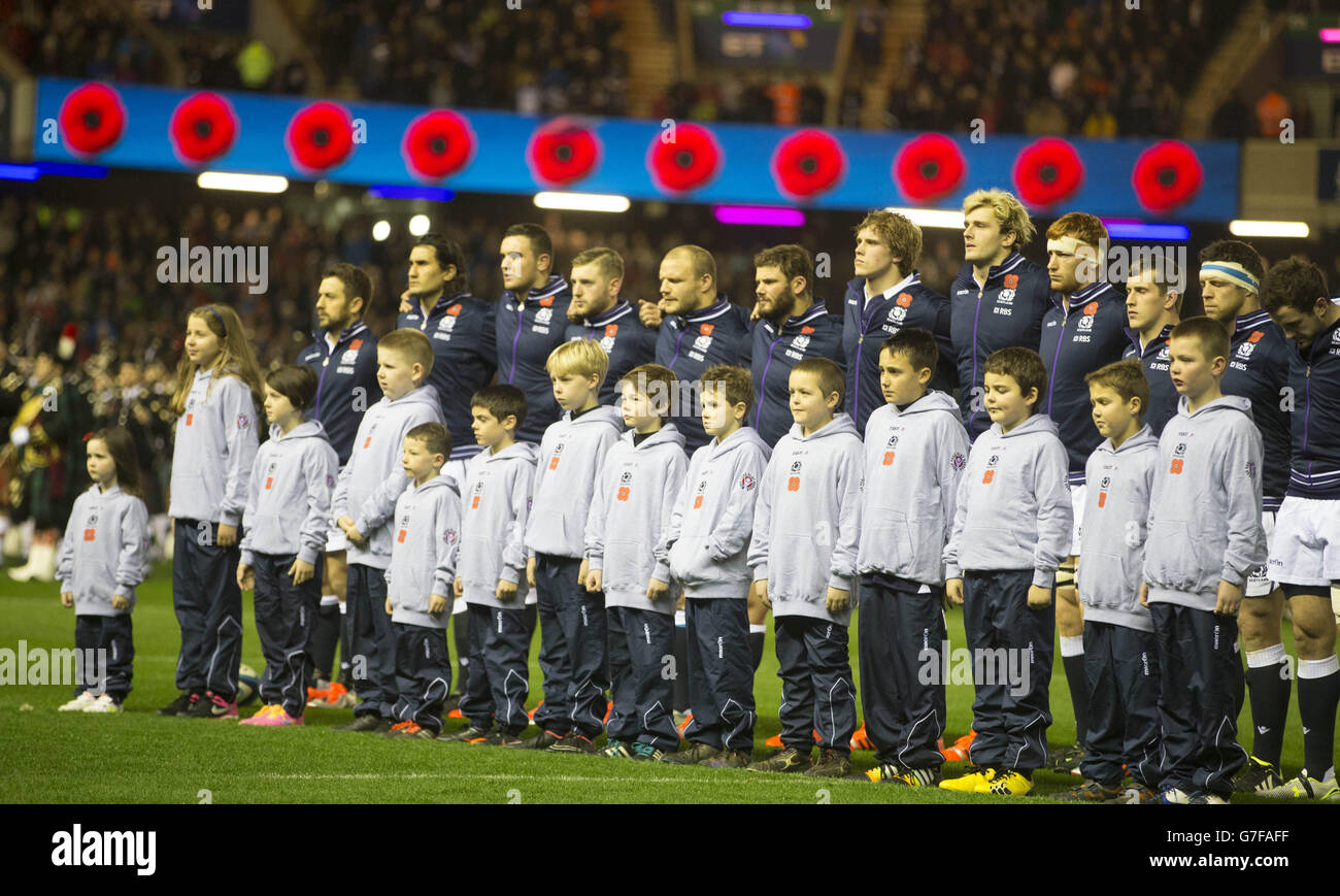 Scotland observe a minutes silence before the viagogo Autumn Test at ...