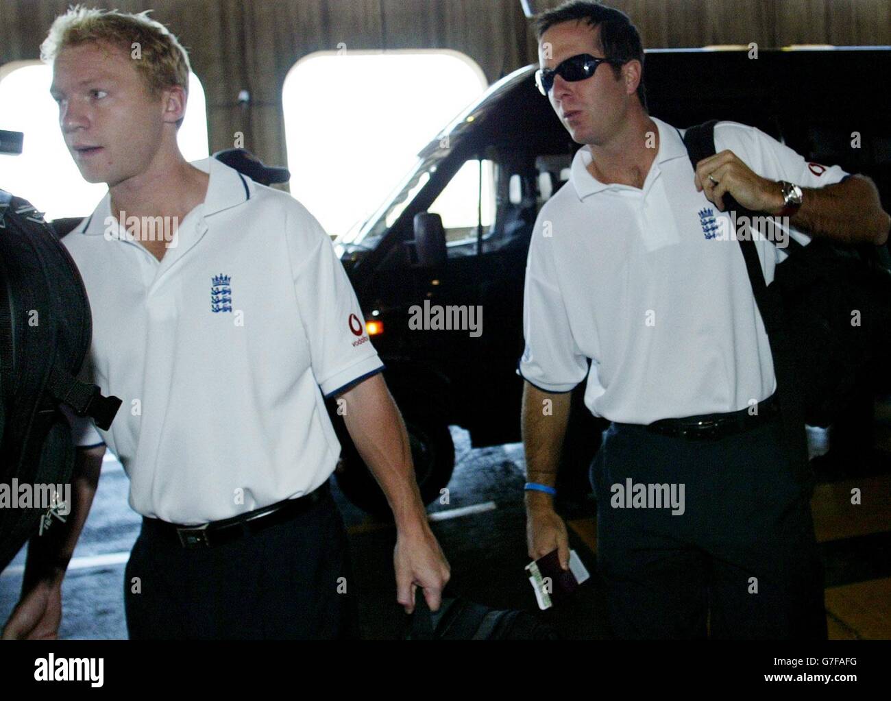 England Cricketers at Johannesburg airport Stock Photo - Alamy