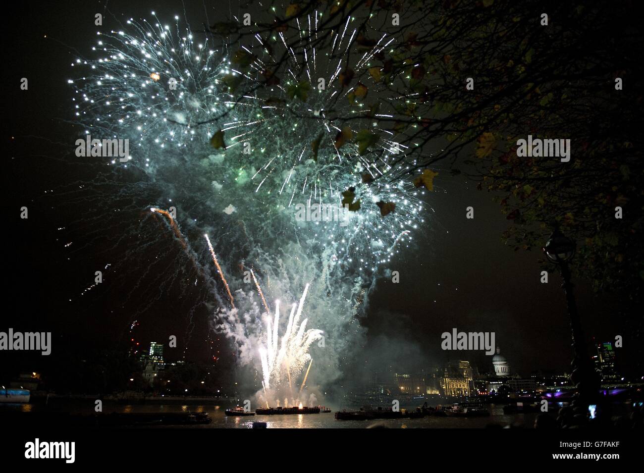 Lord Mayors Show Fireworks High Resolution Stock Photography and Images ...