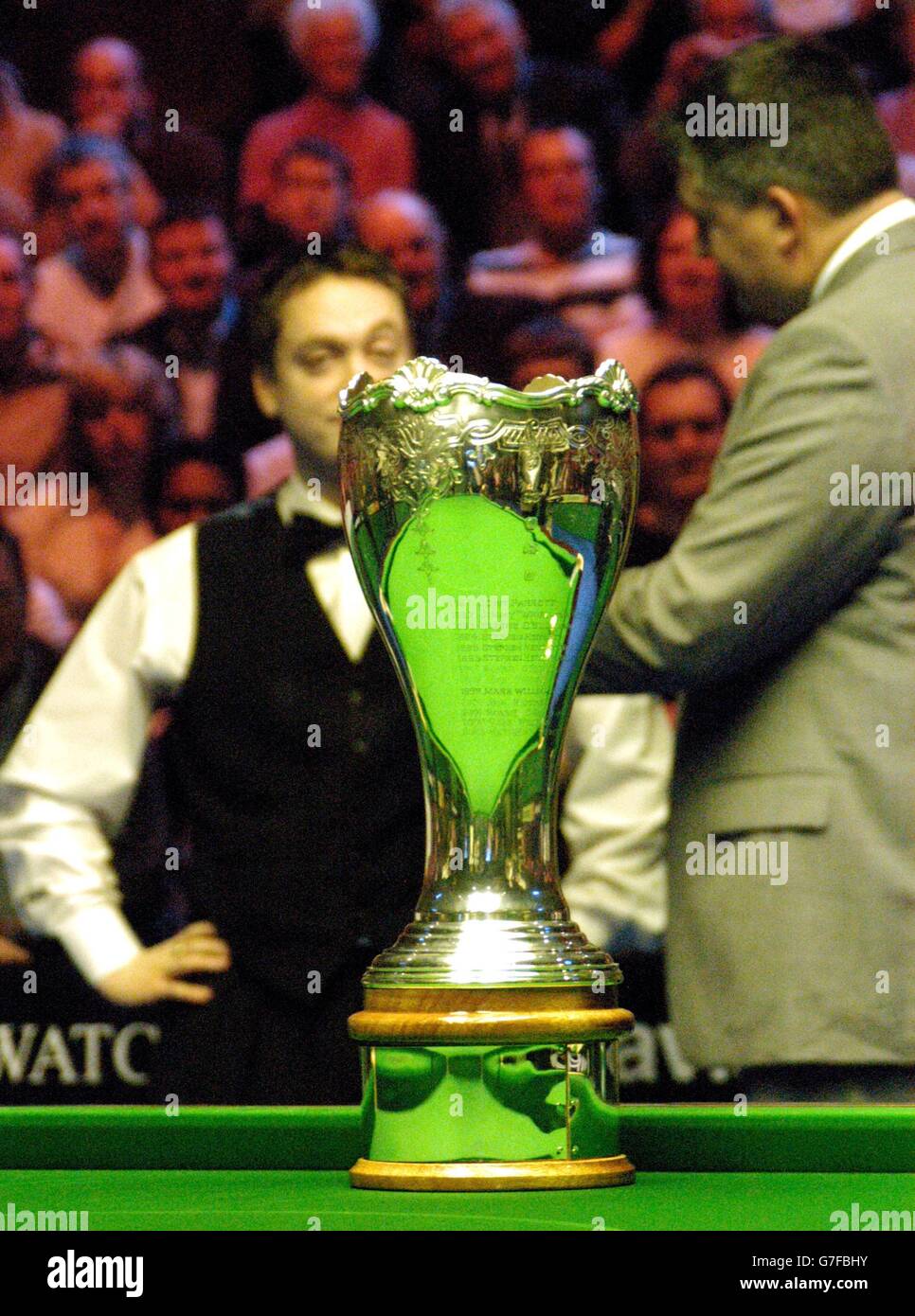 Snooker 1 2 half length trophy david gray hi-res stock photography and ...