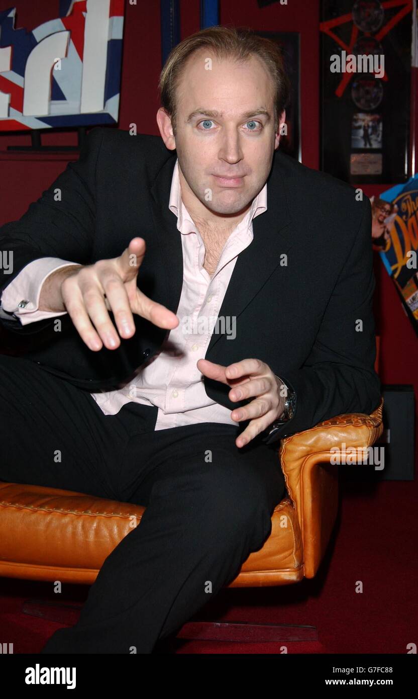 Tim Vine MTV's TRL Stock Photo - Alamy
