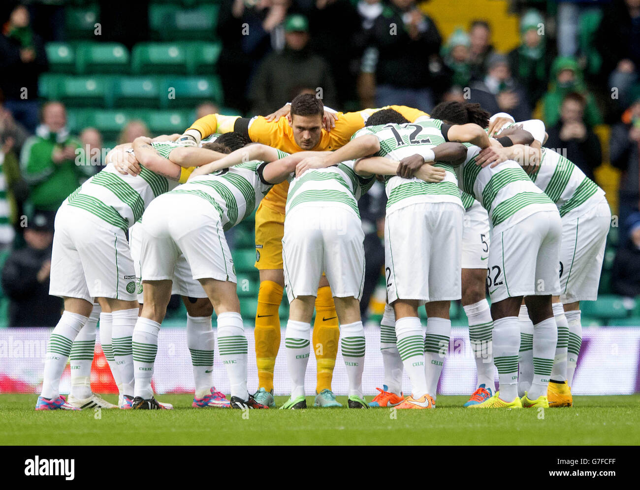 Glasgow celtic huddle hi-res stock photography and images - Alamy