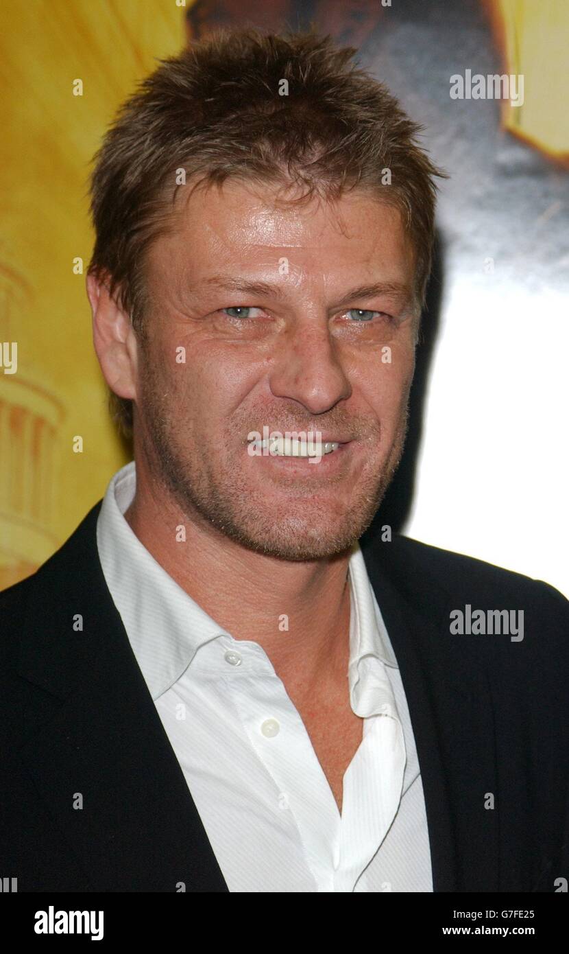 Sean Bean National Treasure premiere Stock Photo - Alamy
