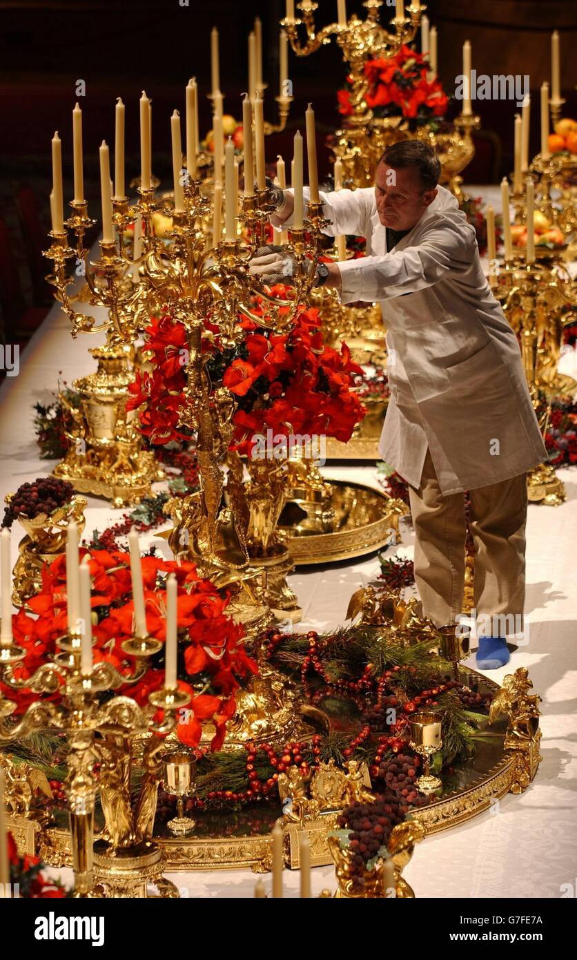 The waterloo chamber in windsor castle hi-res stock photography and ...