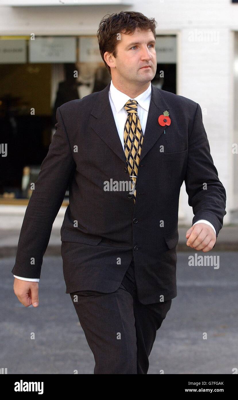 Pc andrew lang arrives at winchester crown court hi-res stock ...